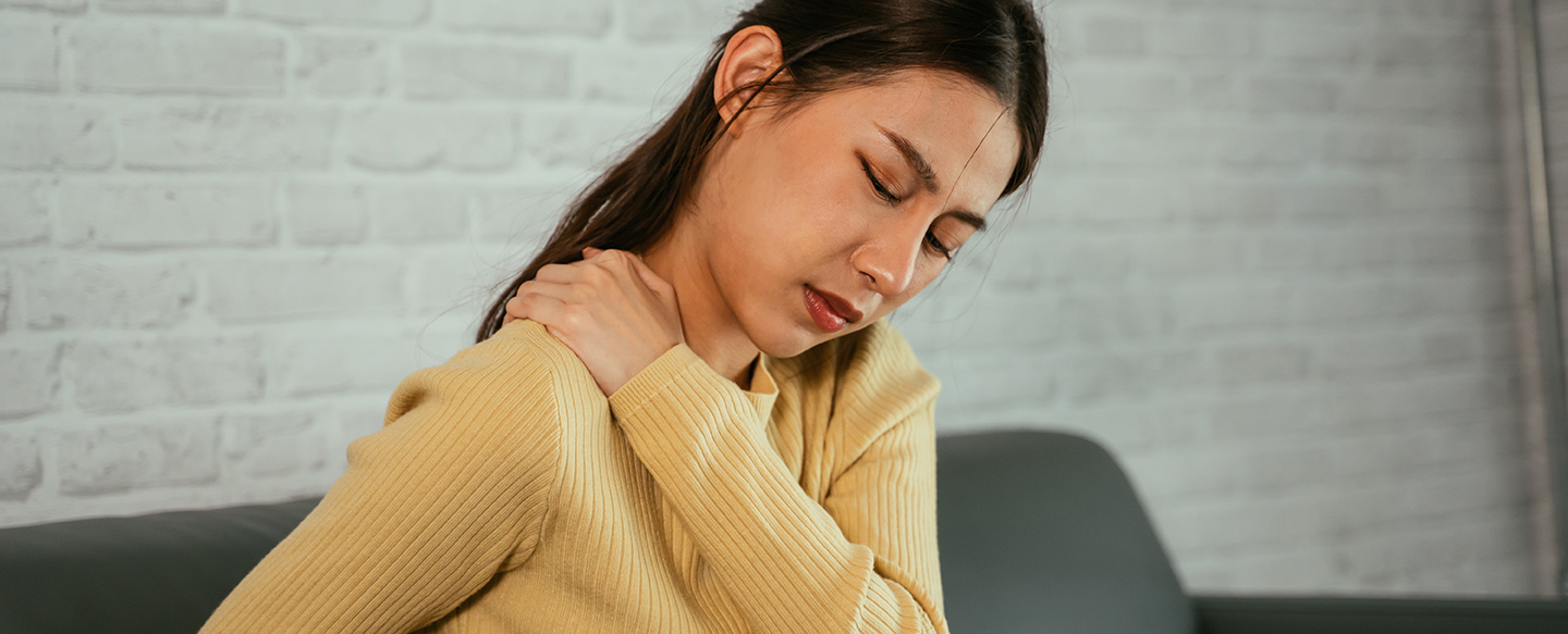 Shoulder Pain | Symptoms, Causes and Treatments | Overview